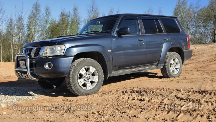 Blue Nissan Patrol 2004 in Tartu, with an engine capacity of 3.00 L and mileage of 398 thousand km for 15000 €, photo 4 on AUTOMOTO.COM.LV