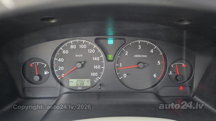 Blue Nissan Patrol 2004 in Tartu, with an engine capacity of 3.00 L and mileage of 398 thousand km for 15000 €, photo 7 on AUTOMOTO.COM.LV