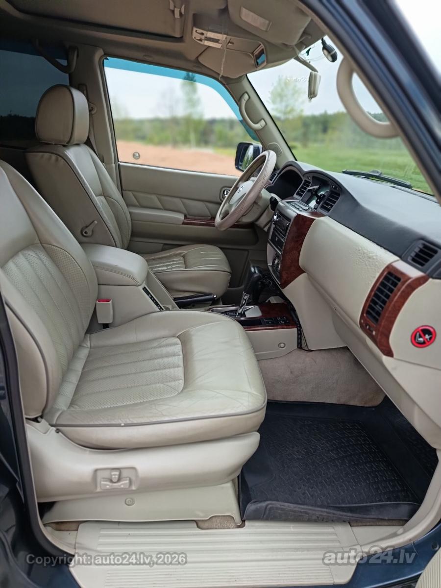 Blue Nissan Patrol 2004 in Tartu, with an engine capacity of 3.00 L and mileage of 398 thousand km for 15000 €, photo 13 on AUTOMOTO.COM.LV