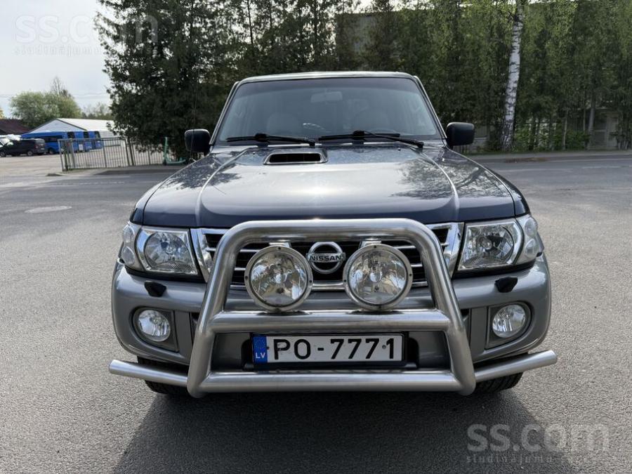 Zils Nissan Patrol 2004 Ogre, ar dzinēja tilpumu 3.00 L un nobraukumu 370 tūkst. km par 10200 €, foto 8 vietnē AUTOMOTO.COM.LV