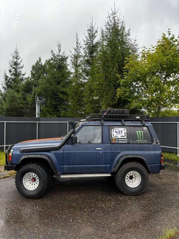 Blue Nissan Patrol 1993 in Visaginas, with an engine capacity of 2.80 L and mileage of 315 thousand km for 9000 €, photo 2 on AUTOMOTO.COM.LV