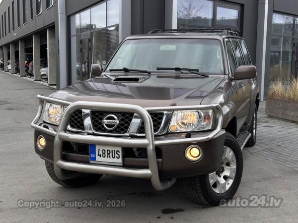 Brown Nissan Patrol 2004 in Tallinn, with an engine capacity of 3.00 L and mileage of 344 thousand km for 7990 €, photo 2 on AUTOMOTO.COM.LV