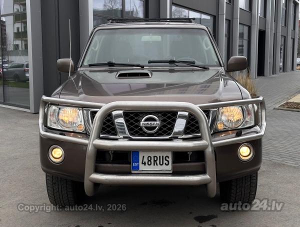 Brown Nissan Patrol 2004 in Tallinn, with an engine capacity of 3.00 L and mileage of 344 thousand km for 7990 €, photo 5 on AUTOMOTO.COM.LV