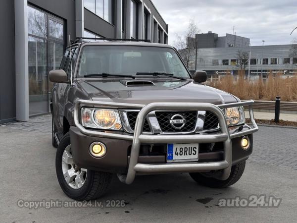 Brown Nissan Patrol 2004 in Tallinn, with an engine capacity of 3.00 L and mileage of 344 thousand km for 7990 €, photo 6 on AUTOMOTO.COM.LV
