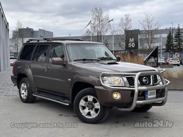 Brown Nissan Patrol 2004 in Tallinn, with an engine capacity of 3.00 L and mileage of 344 thousand km for 7990 €, photo 7 on AUTOMOTO.COM.LV