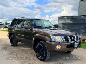 Brown Nissan Patrol 2004 in Rapla, with an engine capacity of 3.00 L and mileage of 231 thousand km for 10499 €, photo 3 on AUTOMOTO.COM.LV