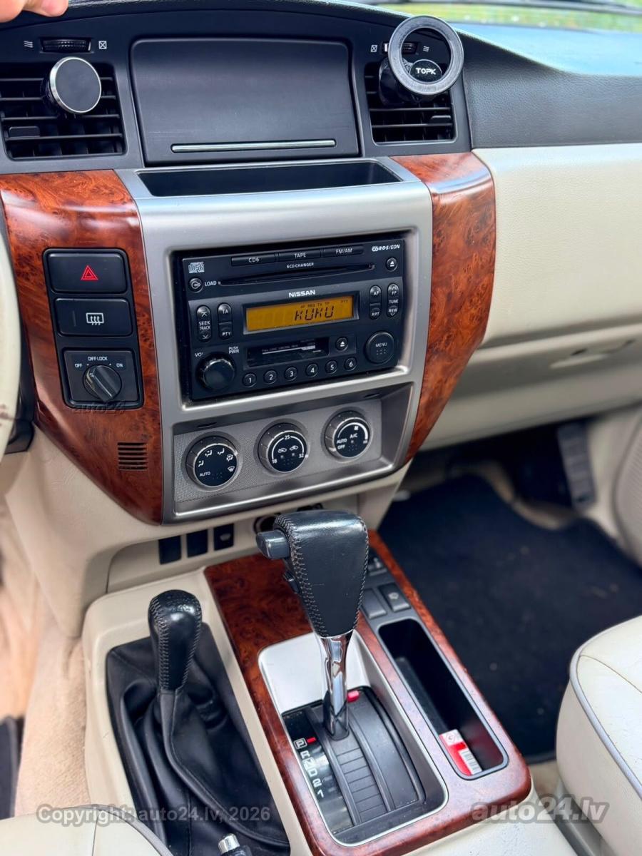 Brown Nissan Patrol 2004 in Rapla, with an engine capacity of 3.00 L and mileage of 231 thousand km for 10499 €, photo 13 on AUTOMOTO.COM.LV