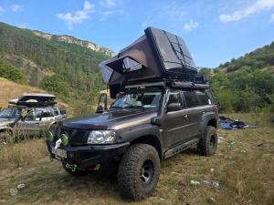 Brūns Nissan Patrol 2006 Jelgava, ar dzinēja tilpumu 2.95 L un nobraukumu 248 tūkst. km par 24900 €, foto  vietnē AUTOMOTO.COM.LV