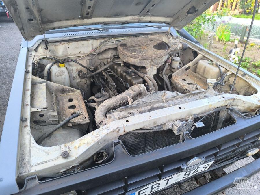 Nissan Patrol 1987 Viļņa, ar dzinēja tilpumu 3.30 L un nobraukumu 455 tūkst. km par 700 €, foto 6 vietnē AUTOMOTO.COM.LV
