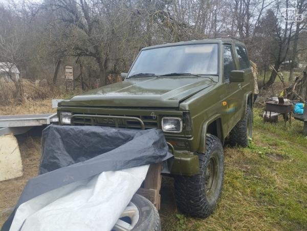 Nissan Patrol 1988 in Vilnius, with an engine capacity of 3.30 L and mileage of 20 thousand km for 2300 €, photo 4 on AUTOMOTO.COM.LV