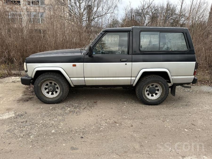 Nissan Patrol 1992 Rīga, ar dzinēja tilpumu 2.80 L un nobraukumu 300 tūkst. km par 3100 €, foto 2 vietnē AUTOMOTO.COM.LV