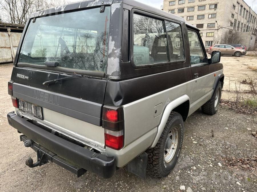 Nissan Patrol 1992 Rīga, ar dzinēja tilpumu 2.80 L un nobraukumu 300 tūkst. km par 3100 €, foto 5 vietnē AUTOMOTO.COM.LV
