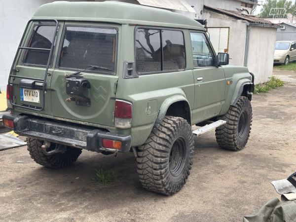 Ниссан Патрол 1992 в Шяуляй, объемом двигателя 3.00 л и пробегом 230 тыс. км за 8800 €, фото 3 на AUTOMOTO.COM.LV