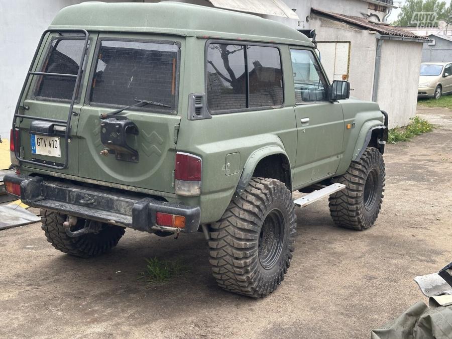 Ниссан Патрол 1992 в Шяуляй, объемом двигателя 3.00 л и пробегом 230 тыс. км за 8800 €, фото 4 на AUTOMOTO.COM.LV