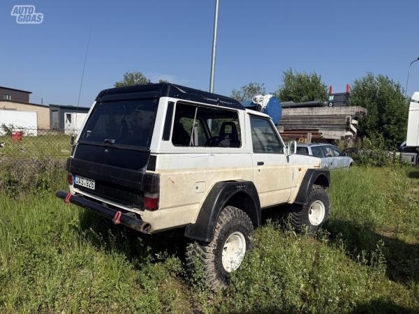 Nissan Patrol 1992 in Raseiniai, with an engine capacity of 2.80 L and mileage of 287 thousand km for 4800 €, photo 4 on AUTOMOTO.COM.LV