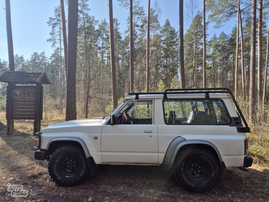 Nissan Patrol 1994 in Vilnius, with an engine capacity of 2.80 L and mileage of 231 thousand km for 10000 €, photo 1 on AUTOMOTO.COM.LV