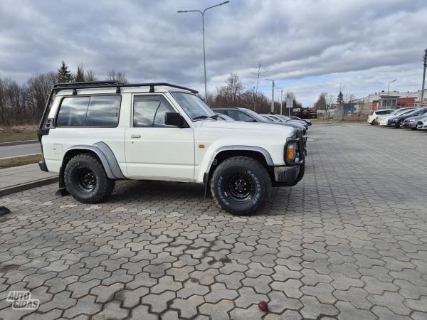 Nissan Patrol 1994 in Vilnius, with an engine capacity of 2.80 L and mileage of 231 thousand km for 10000 €, photo 6 on AUTOMOTO.COM.LV