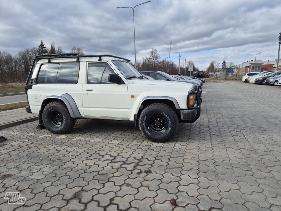 Nissan Patrol 1994 in Vilnius, with an engine capacity of 2.80 L and mileage of 231 thousand km for 10000 €, photo 7 on AUTOMOTO.COM.LV