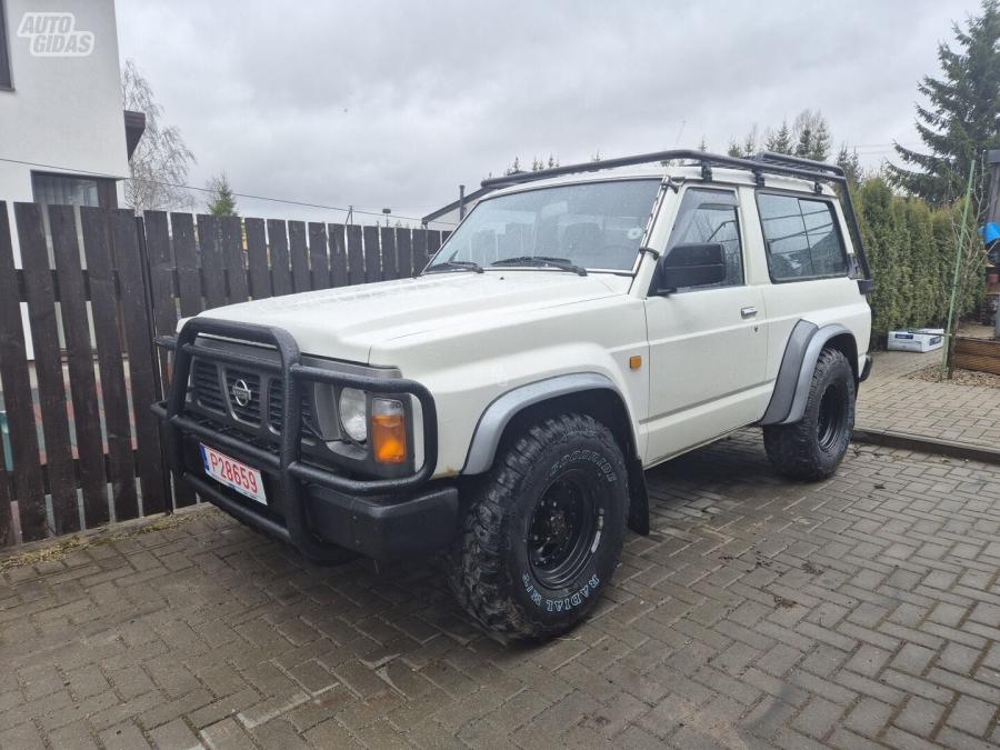 Nissan Patrol 1994 in Vilnius, with an engine capacity of 2.80 L and mileage of 231 thousand km for 10000 €, photo 22 on AUTOMOTO.COM.LV