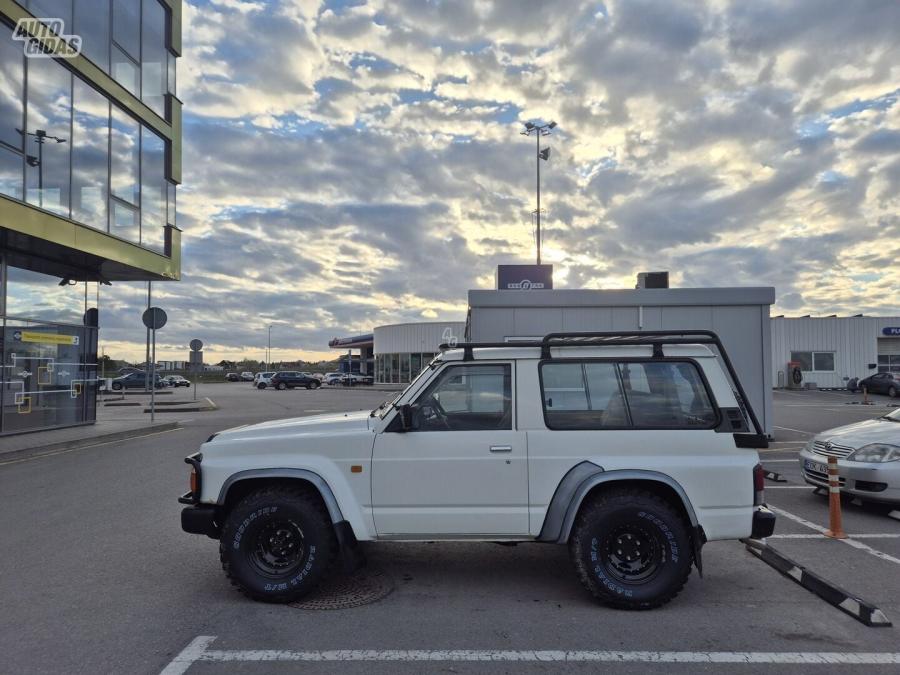 Nissan Patrol 1994 in Vilnius, with an engine capacity of 2.80 L and mileage of 231 thousand km for 8500 €, photo 1 on AUTOMOTO.COM.LV