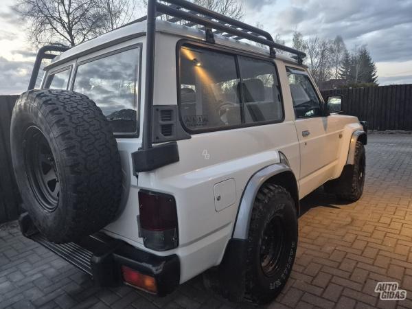 Nissan Patrol 1994 in Vilnius, with an engine capacity of 2.80 L and mileage of 231 thousand km for 8500 €, photo 3 on AUTOMOTO.COM.LV