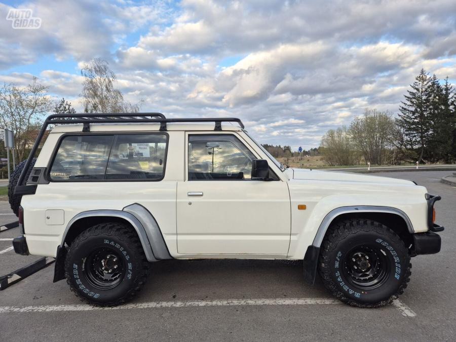 Nissan Patrol 1994 in Vilnius, with an engine capacity of 2.80 L and mileage of 231 thousand km for 8500 €, photo 6 on AUTOMOTO.COM.LV