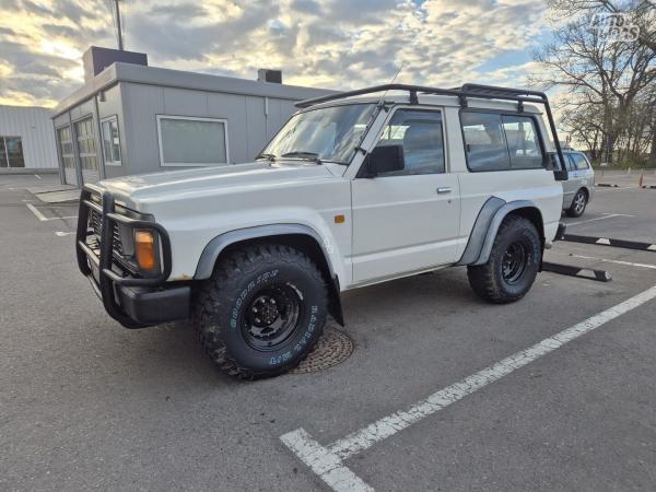 Nissan Patrol 1994 in Vilnius, with an engine capacity of 2.80 L and mileage of 231 thousand km for 8500 €, photo 8 on AUTOMOTO.COM.LV