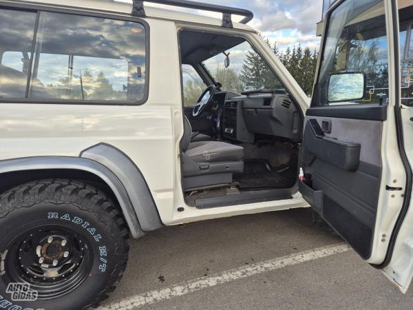 Nissan Patrol 1994 in Vilnius, with an engine capacity of 2.80 L and mileage of 231 thousand km for 8500 €, photo 10 on AUTOMOTO.COM.LV