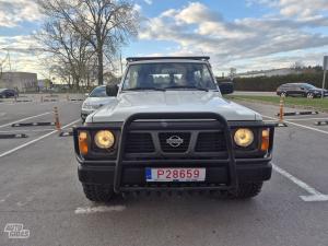 Nissan Patrol 1994 in Vilnius, with an engine capacity of 2.80 L and mileage of 231 thousand km for 8500 €, photo 12 on AUTOMOTO.COM.LV