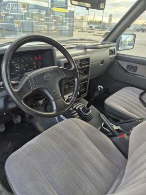 Nissan Patrol 1994 in Vilnius, with an engine capacity of 2.80 L and mileage of 231 thousand km for 8500 €, photo 17 on AUTOMOTO.COM.LV