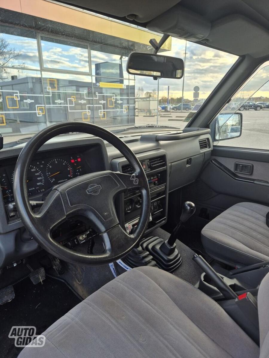 Nissan Patrol 1994 in Vilnius, with an engine capacity of 2.80 L and mileage of 231 thousand km for 8500 €, photo 18 on AUTOMOTO.COM.LV