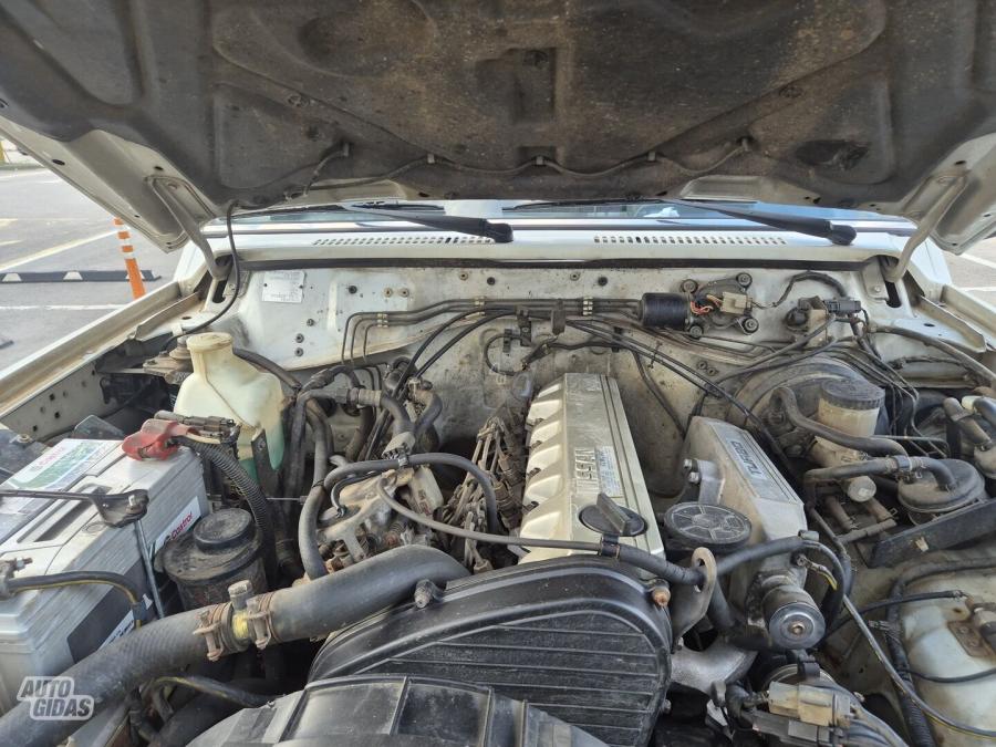 Nissan Patrol 1994 in Vilnius, with an engine capacity of 2.80 L and mileage of 231 thousand km for 8500 €, photo 19 on AUTOMOTO.COM.LV