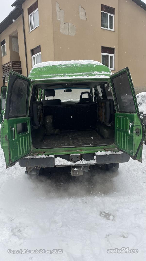 Nissan Patrol 1995 Veru, ar dzinēja tilpumu 2.80 L un nobraukumu 169 tūkst. km par 2500 €, foto 11 vietnē AUTOMOTO.COM.LV