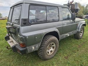 Nissan Patrol 1997 in Vilnius, with an engine capacity of 2.80 L and mileage of 26 thousand km for 3600 €, photo 3 on AUTOMOTO.COM.LV