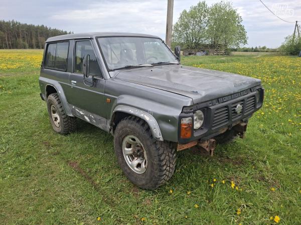 Nissan Patrol 1997 in Vilnius, with an engine capacity of 2.80 L and mileage of 26 thousand km for 3600 €, photo 3 on AUTOMOTO.COM.LV