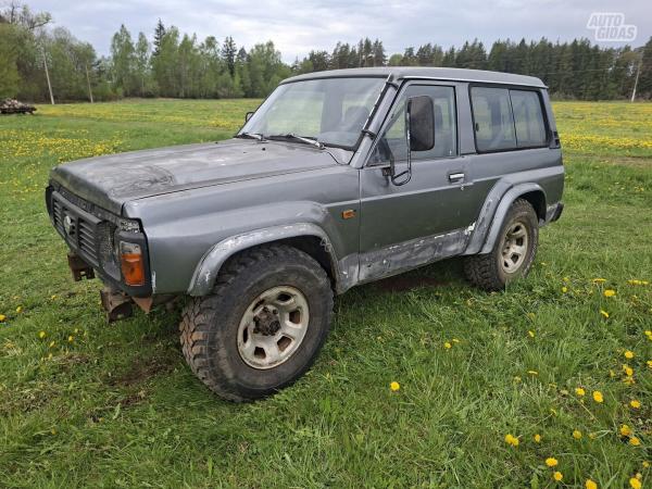 Nissan Patrol 1997 in Vilnius, with an engine capacity of 2.80 L and mileage of 26 thousand km for 3600 €, photo 5 on AUTOMOTO.COM.LV