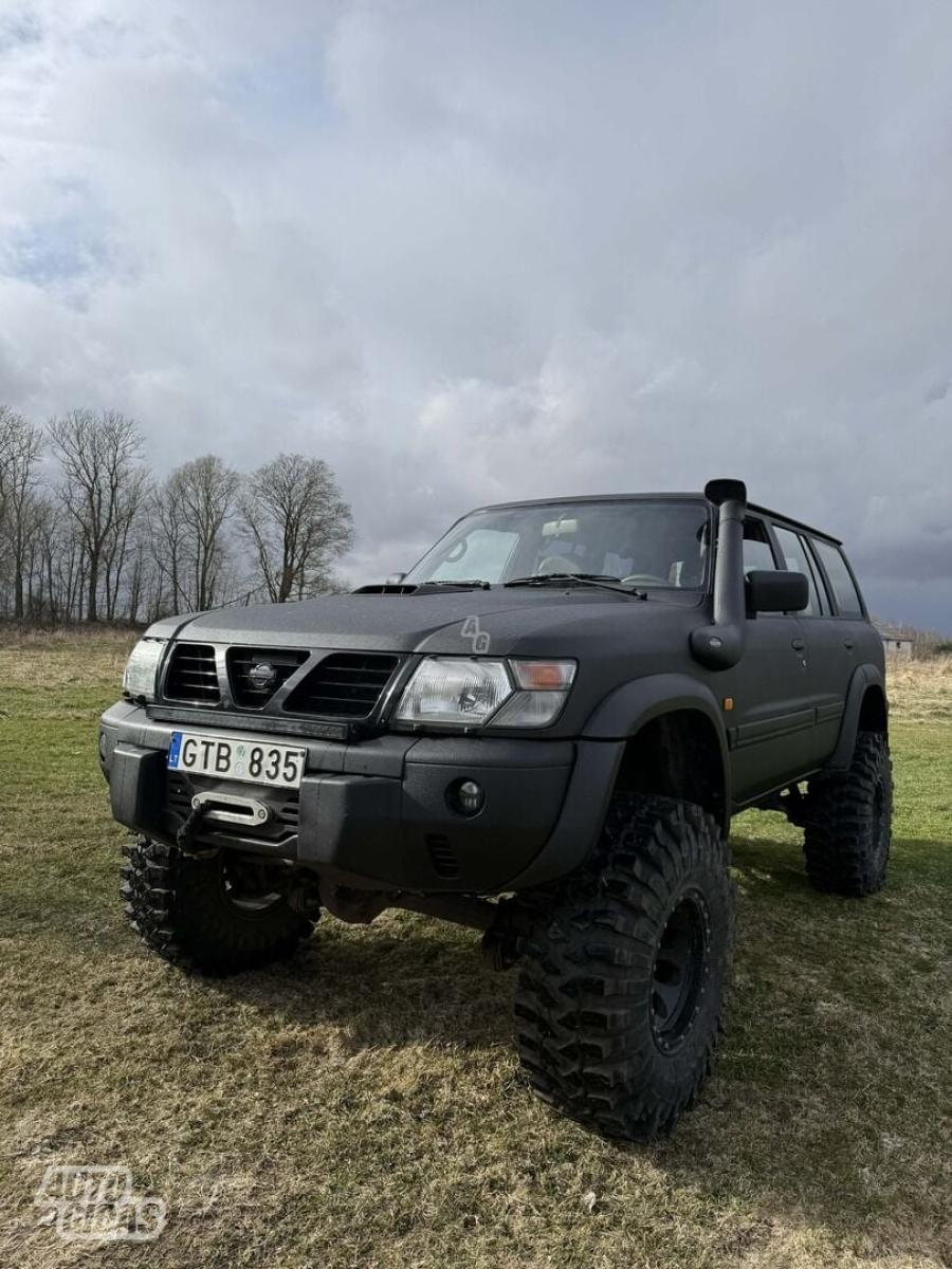 Nissan Patrol 2000 in Vilnius, with an engine capacity of 3.00 L and mileage of 320 thousand km for 17000 €, photo 3 on AUTOMOTO.COM.LV