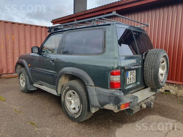 Nissan Patrol 2001 in Liepaja, with an engine capacity of 3.00 L and mileage of 235 thousand km for 3000 €, photo 3 on AUTOMOTO.COM.LV