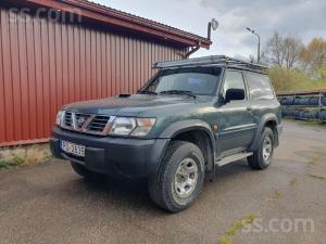 Nissan Patrol 2001 in Liepaja, with an engine capacity of 3.00 L and mileage of 235 thousand km for 3000 €, photo 4 on AUTOMOTO.COM.LV