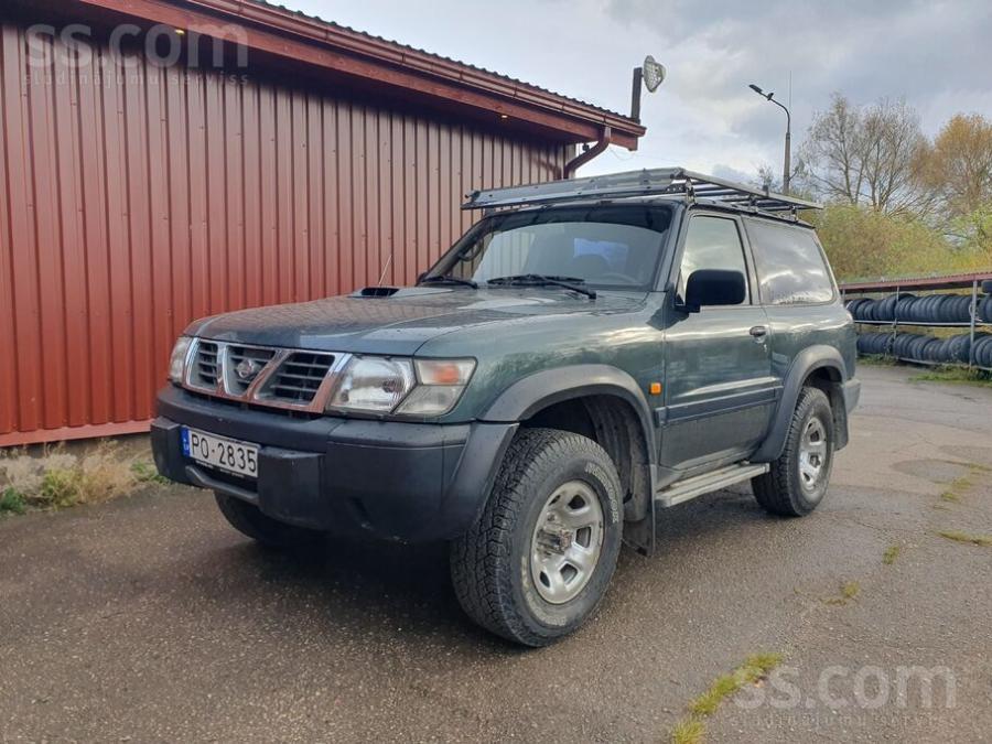 Nissan Patrol 2001 in Liepaja, with an engine capacity of 3.00 L and mileage of 235 thousand km for 3000 €, photo 4 on AUTOMOTO.COM.LV