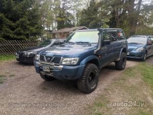 Nissan Patrol 2001 Tallina, ar dzinēja tilpumu 4.20 L un nobraukumu 329 tūkst. km par 15990 €, foto  vietnē AUTOMOTO.COM.LV