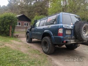Nissan Patrol 2001 Tallina, ar dzinēja tilpumu 4.20 L un nobraukumu 329 tūkst. km par 15990 €, foto 5 vietnē AUTOMOTO.COM.LV