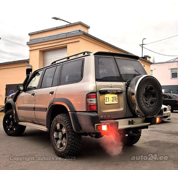 Nissan Patrol 2002 in Tallinn, with an engine capacity of 3.00 L and mileage of 279 thousand km for 6499 €, photo 4 on AUTOMOTO.COM.LV