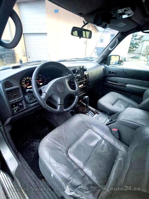 Nissan Patrol 2002 in Tallinn, with an engine capacity of 3.00 L and mileage of 279 thousand km for 6499 €, photo 8 on AUTOMOTO.COM.LV