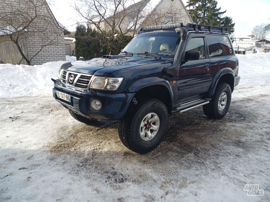 Nissan Patrol 2003 in Taurage, with an engine capacity of 3.00 L and mileage of 315 thousand km for 17000 €, photo 4 on AUTOMOTO.COM.LV