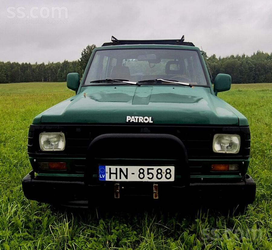 Green Nissan Patrol 1987 in Limbazi, with an engine capacity of 3.30 L and mileage of 270 thousand km for 7000 €, photo 3 on AUTOMOTO.COM.LV