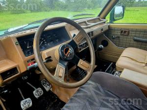 Green Nissan Patrol 1987 in Limbazi, with an engine capacity of 3.30 L and mileage of 270 thousand km for 7000 €, photo 13 on AUTOMOTO.COM.LV