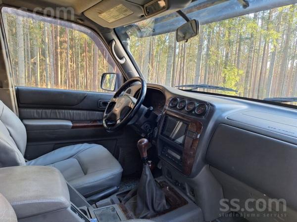 Zaļš Nissan Patrol 1999 Madona, ar dzinēja tilpumu 3.00 L un nobraukumu 347 tūkst. km par 10850 €, foto 6 vietnē AUTOMOTO.COM.LV