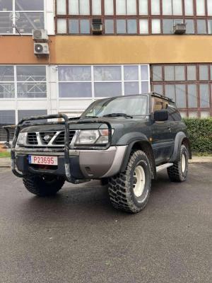 Zaļš Nissan Patrol 1999 Viļņa, ar dzinēja tilpumu 2.83 L un nobraukumu 340 tūkst. km par 7500 €, foto 4 vietnē AUTOMOTO.COM.LV