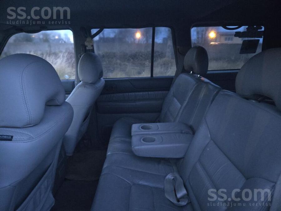 Green Nissan Patrol 2000 in Jelgava, with an engine capacity of 3.00 L and mileage of 399 thousand km for 10990 €, photo 11 on AUTOMOTO.COM.LV